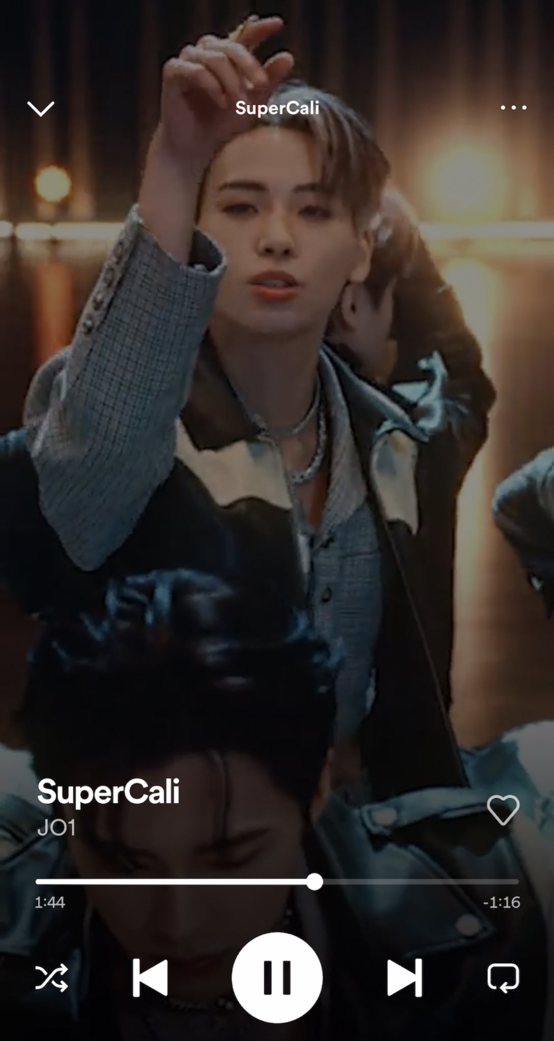 JO1情報更新 on Twitter: "『#SuperCali』Spotify canvas →#JO1 🦊#川尻蓮 https://t.co/kbN50Wo8Jc https://t.co ...