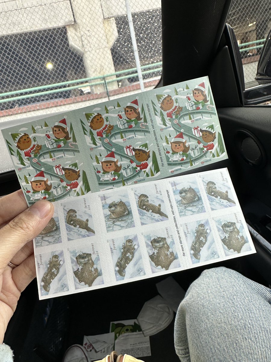 🍖 Harriet Sugarcookie 🍖 on Twitter: "Got some Christmas stamps! Anyone else collect stamps or ...