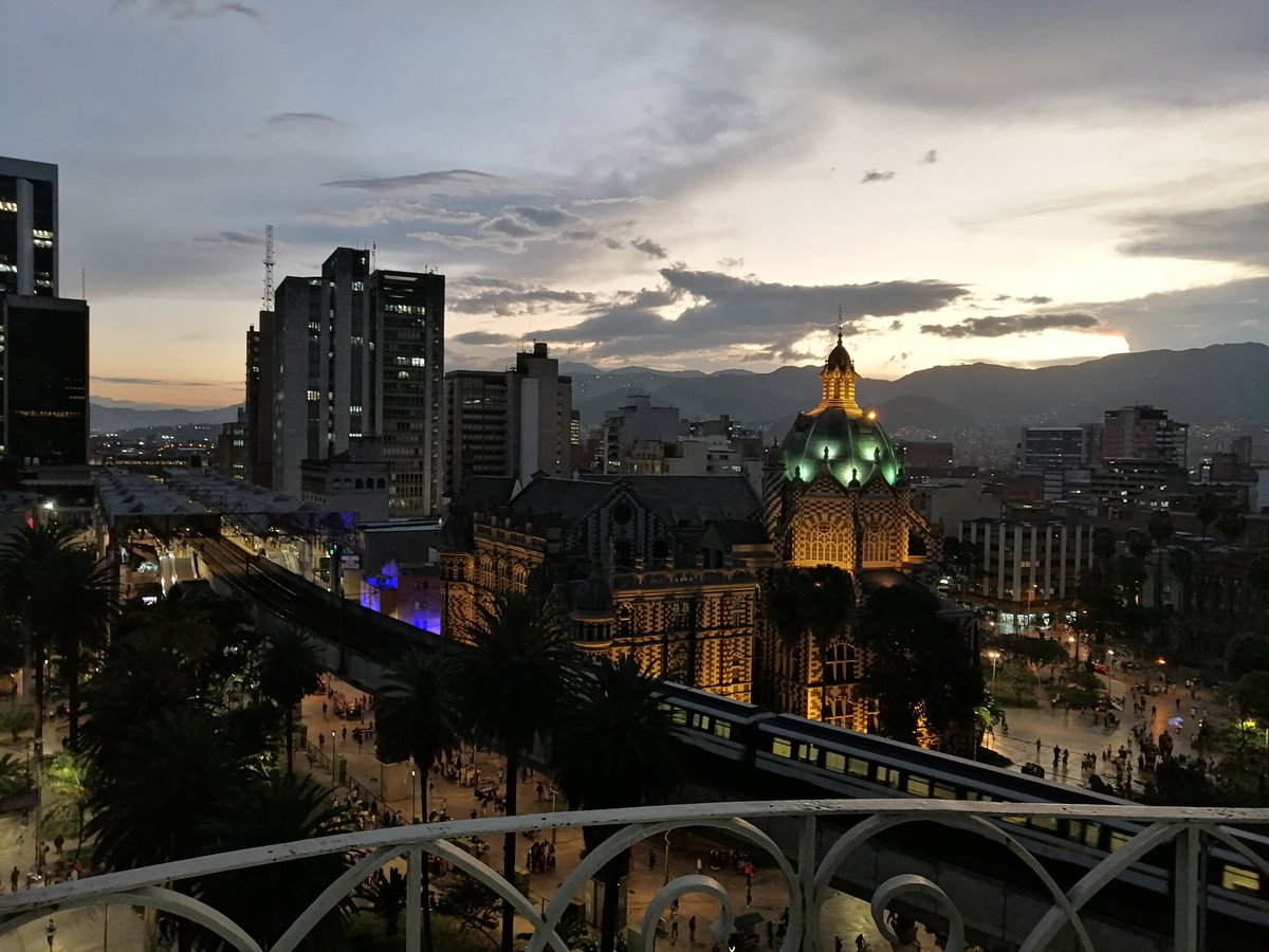 Metro de Medellín 💚 #TuHistoriaNosMueve on Twitter: Metro de Medellín 💚 #TuHistoriaNosMueve on Twitter: