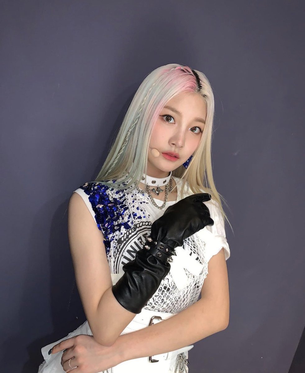 woo!ah! ; minseo ggpics🌹 @girlgroupspics