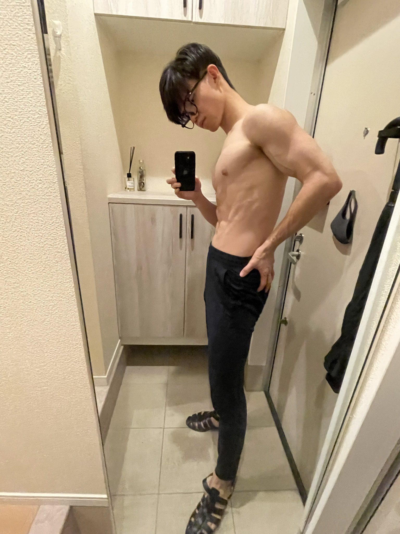 TAICHI/たいち on Twitter: "もっと厚みが欲しい。 平日の夜と土日はジムが混むからイヤだよね🕶 https://t.co/i5ZbV9MM0O" / Twitter