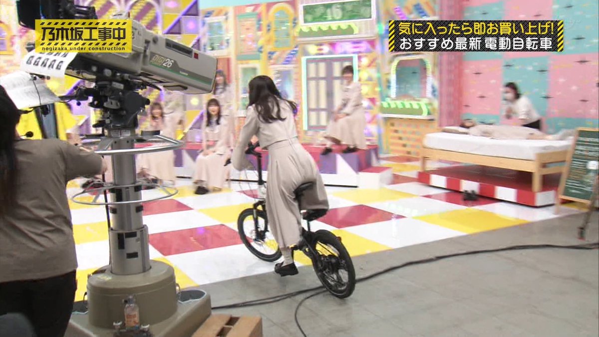 ジライヤ ⁴⁶妄ツイ学校中等部2年生よだ組 On Twitter 「工事中後日談、電動自転車購入後特別特典としてアクメカスタマイズパーツを試す先輩と後輩」 ※alt