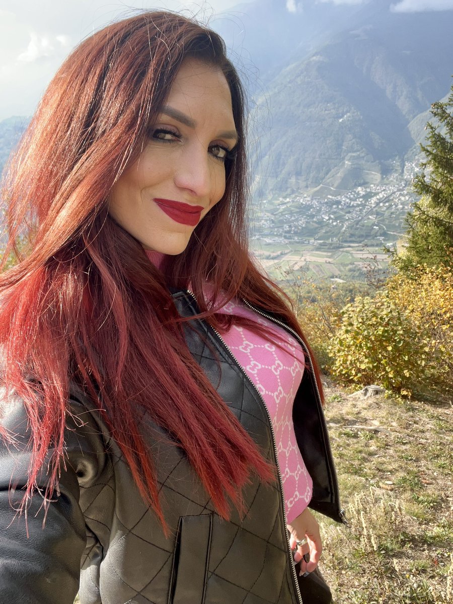 Mistress Lady Scarlet 21-22/10 FI. 25-27/10 BO. on Twitter: "Registrando video in montagna ...