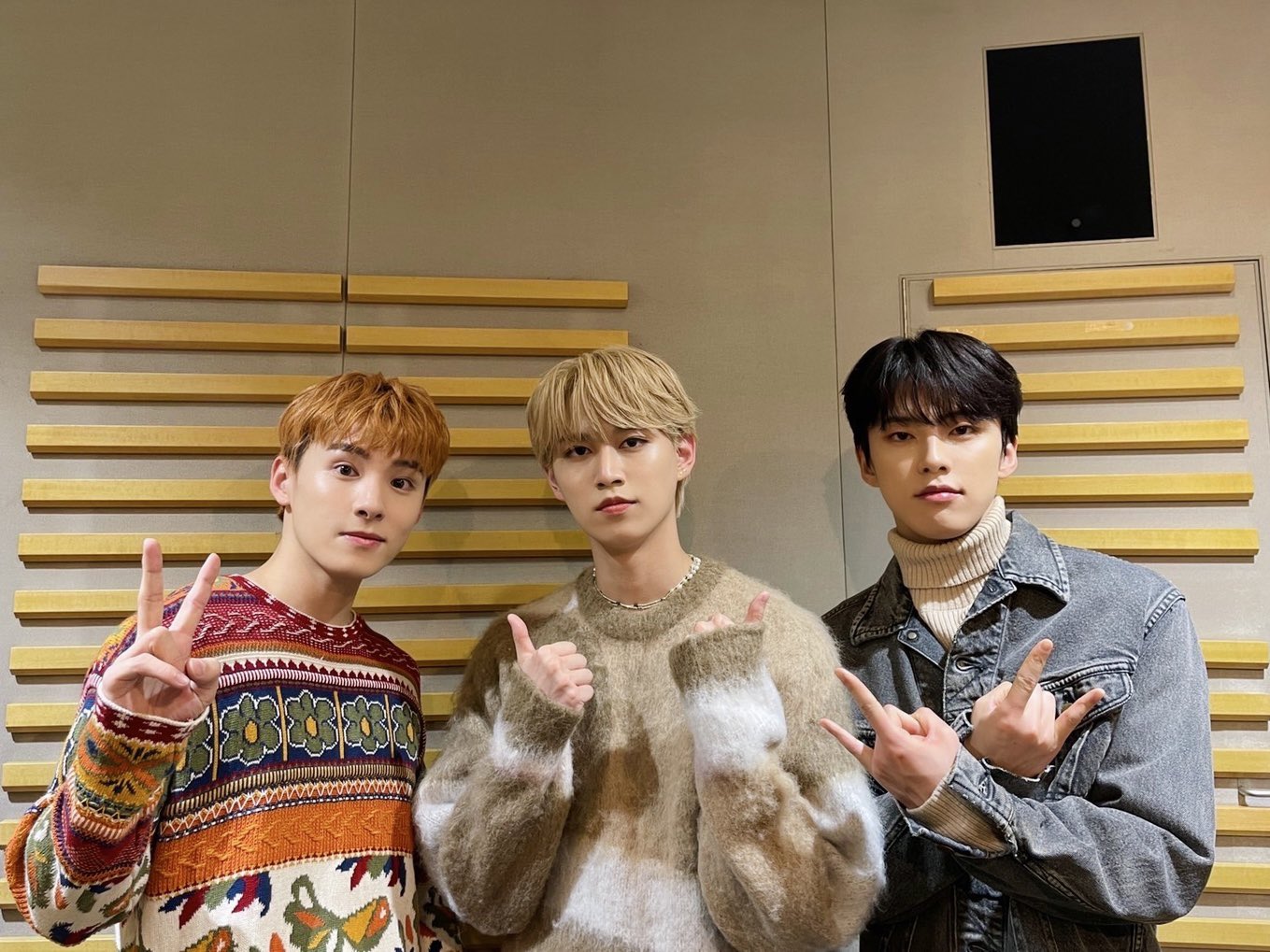 JO1 on Twitter: "ニッポン放送 《 #JO1 のオールナイトニッポンX 》 #川西拓実 #白岩瑠姫 #河野純喜 が 出演させていただきました！ 来週10/19(水)のスペシャル ...