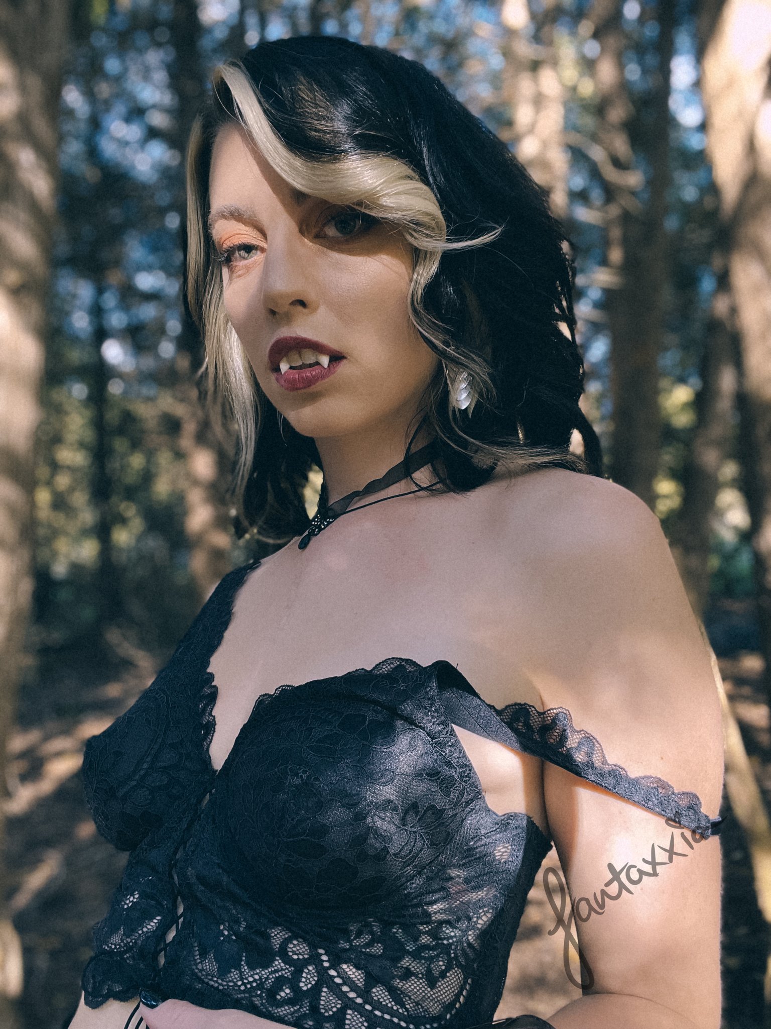 Fanta Claus 🎄 on Twitter: "🦇Doing something unholy🦇 https://t.co/f6VRANvqrF" / Twitter