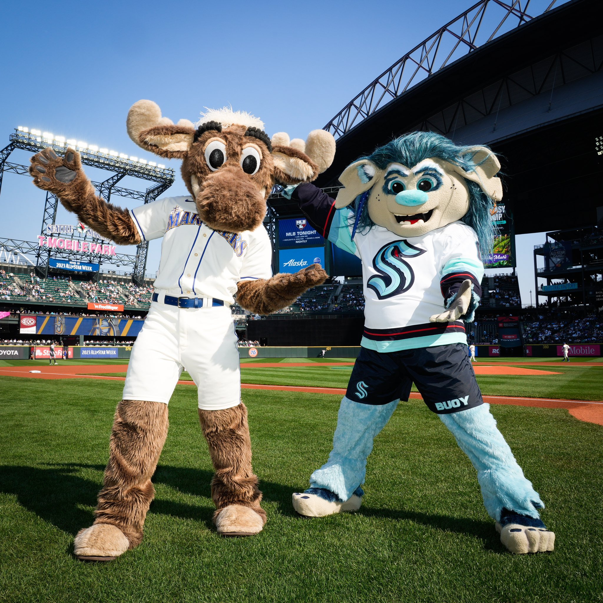 Mariners Mascot