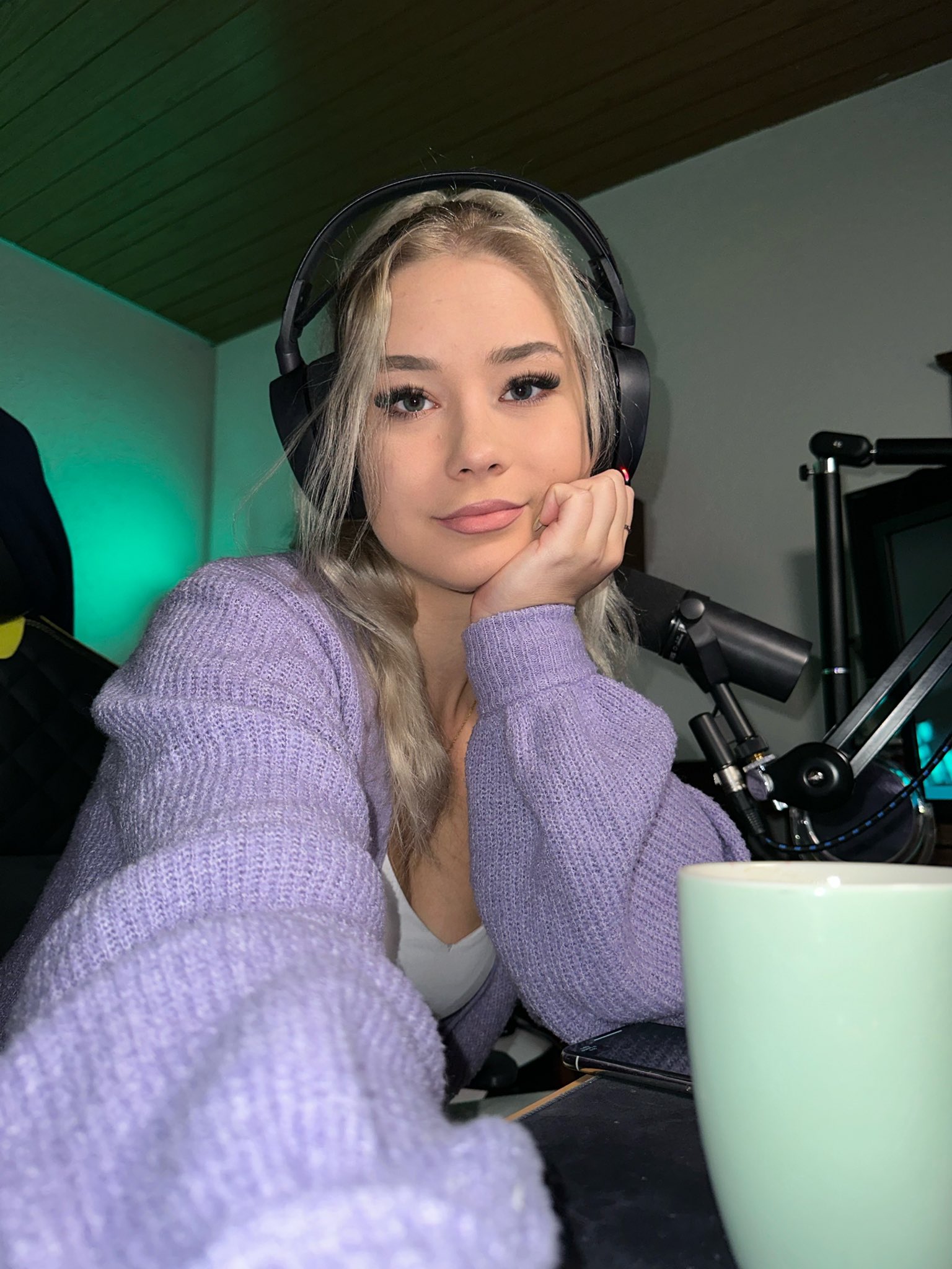Janina | JB 💖 on Twitter: "GUTEN MORGEN 🪸 Frühstücks streams https://t.co/7Tm0YJ4QoN" / Twitter