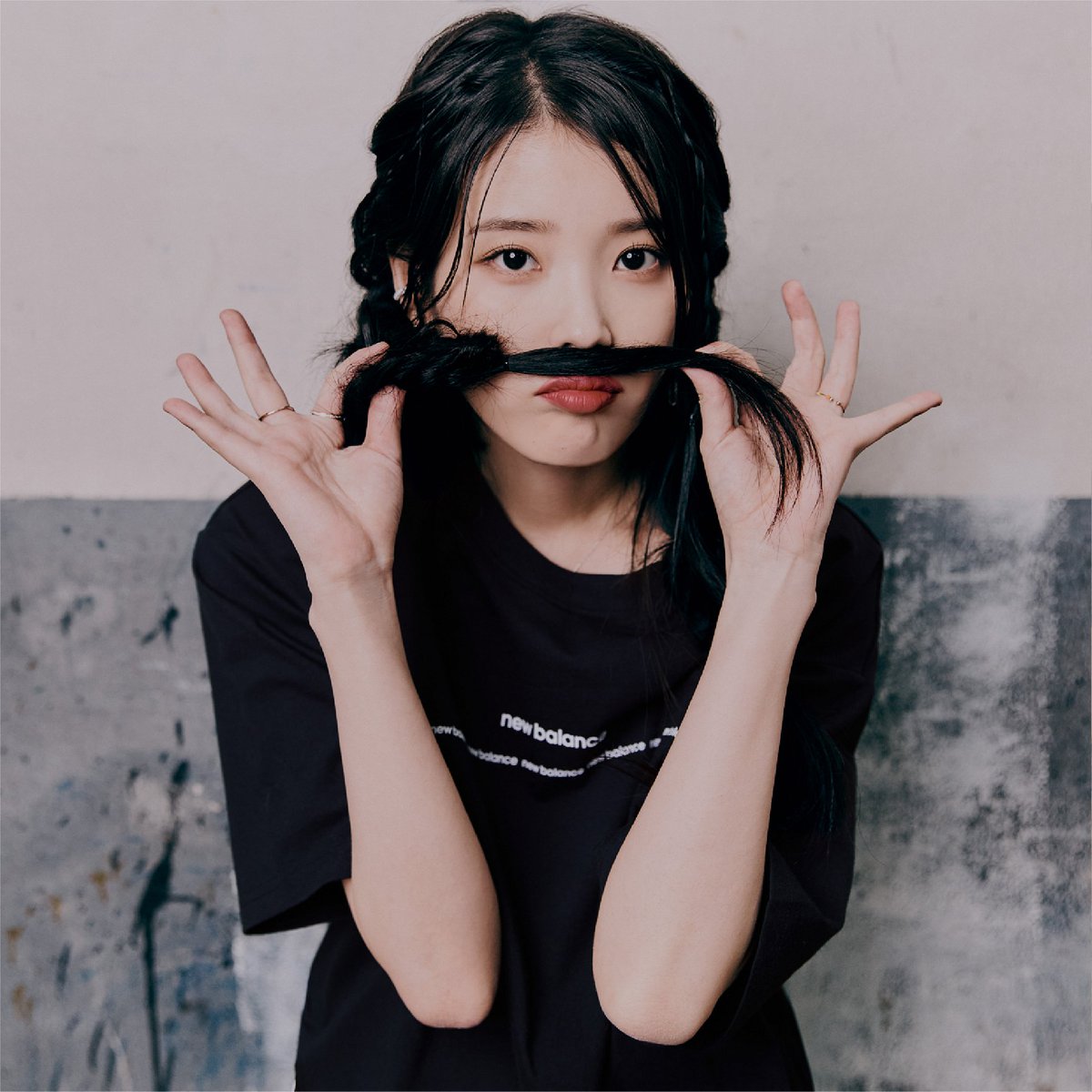 #아이유 #IU for New Balance https://t.co/WmXv6lh7Ew 1824x1824 https://t.co/7Ay1MklVaW https://t.co ...