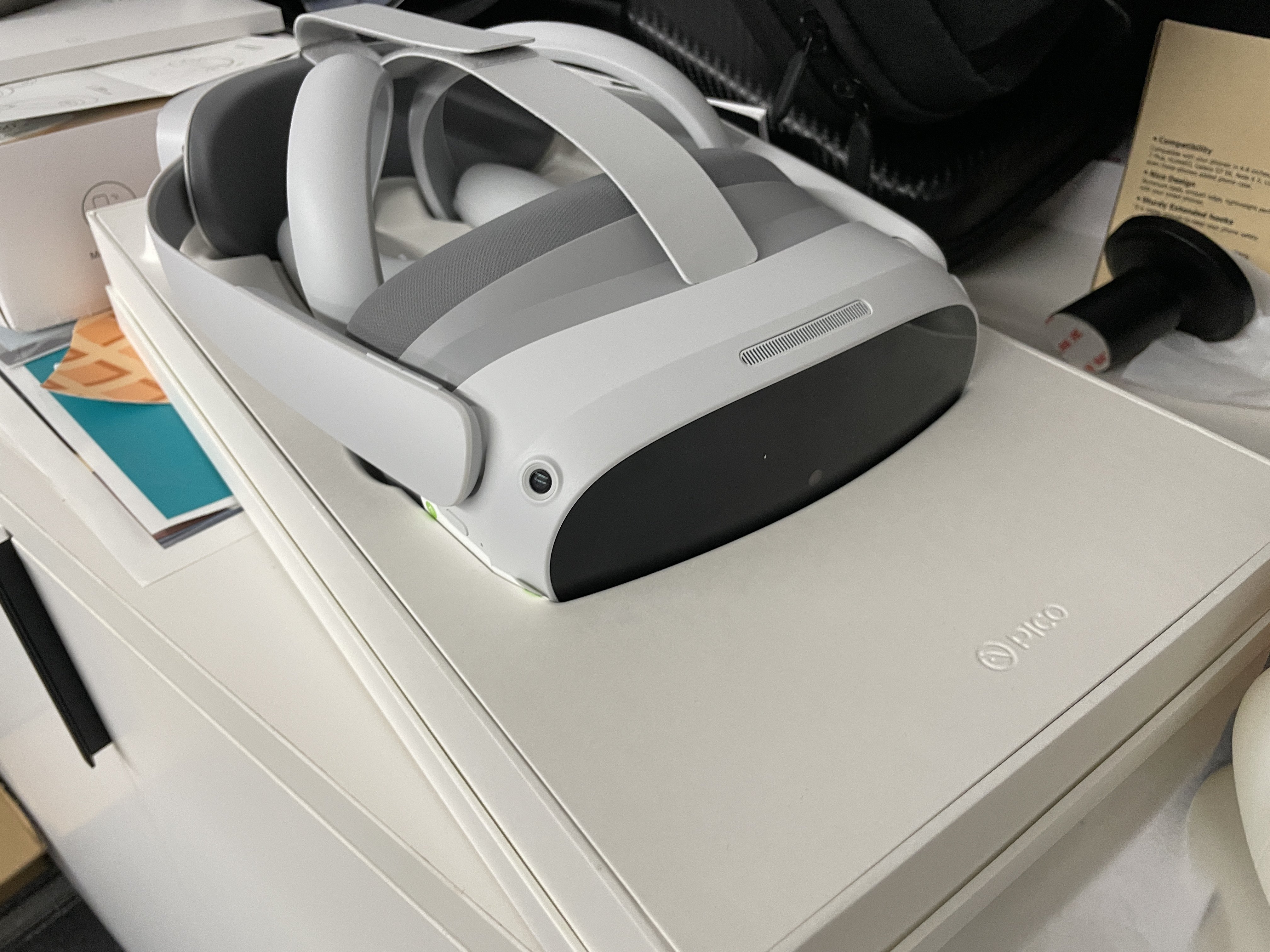 居然sir on Twitter: "@ming79542004 咋带着眼镜玩👀" / Twitter