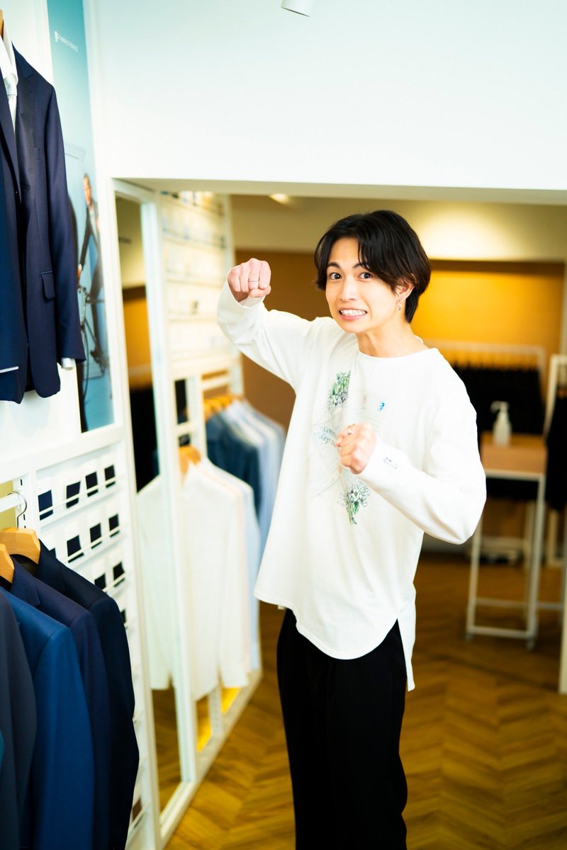 綱啓永マネージャー【公式】 on Twitter: "「BoyAge vol.19」 「週刊ザテレビジョン10/21号」 に #8LOOM が掲載されております📚👏 そして発売中のTV ...