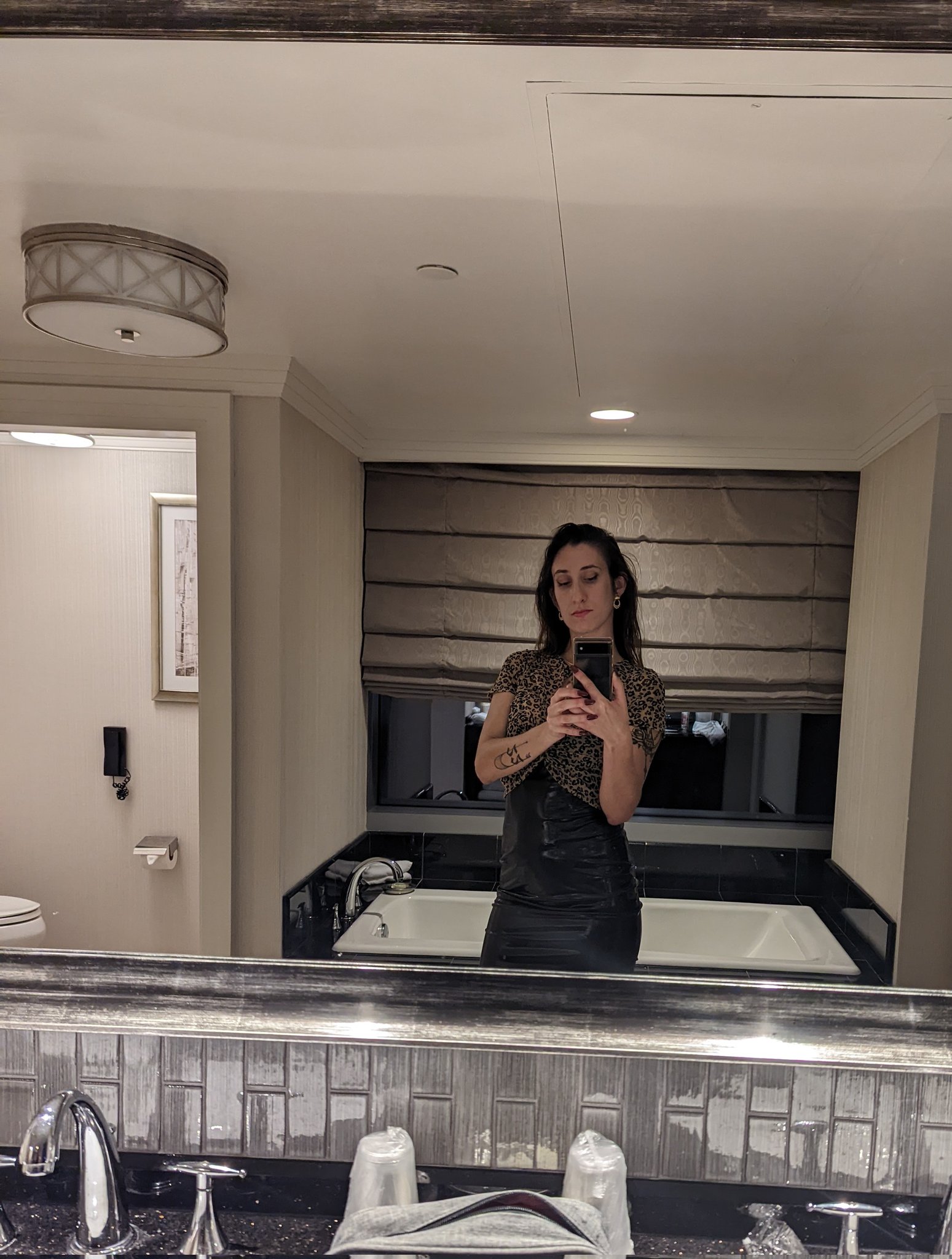 𝔗𝔯𝔦𝔫𝔦𝔱𝔶 𝔅𝔩𝔦𝔰𝔰 *On Hiatus* on Twitter: "First night at Mohegan Sun, divine 💸 https://t.co ...