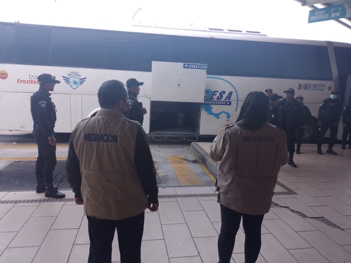 Migración Guatemala on Twitter: "#Información | En la terminal de buses Centra Norte, se ...