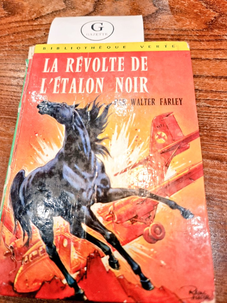 Love how some restaurants present the bill (inserted between pages of a ...