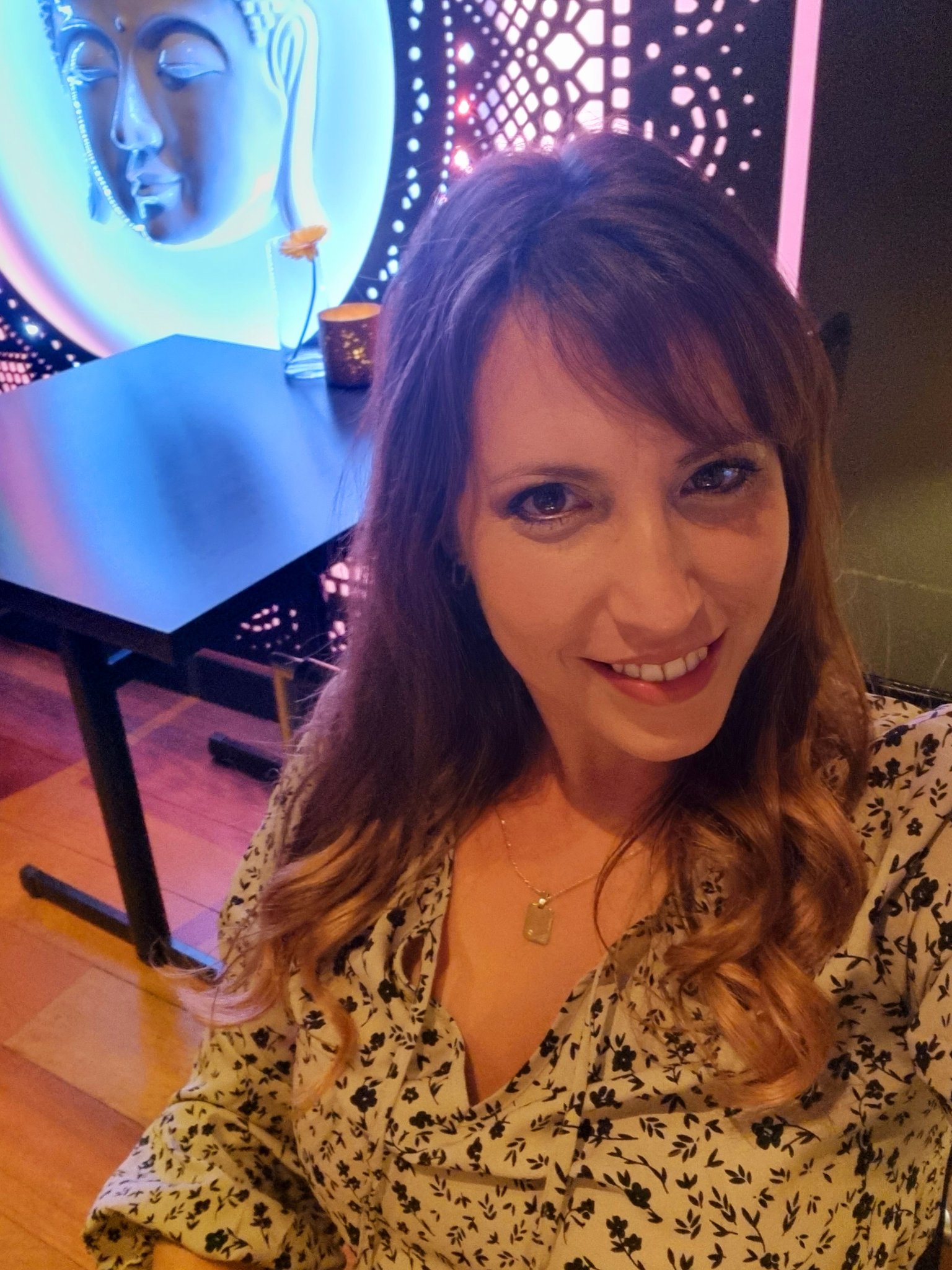 TW Pornstars - Daphne Laat. Twitter. Having a nice night out...!. 8:10 PM - 1 Oct 2022