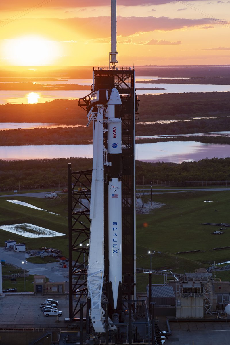 Григорий Степанов On Twitter Rt Spacex Sunset Shots Of Falcon 9 And