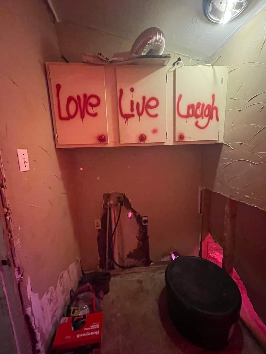 Liminal Spaces on Twitter: "Liminal space L6L6L https://t.co/yboqJK8Af7" / Twitter