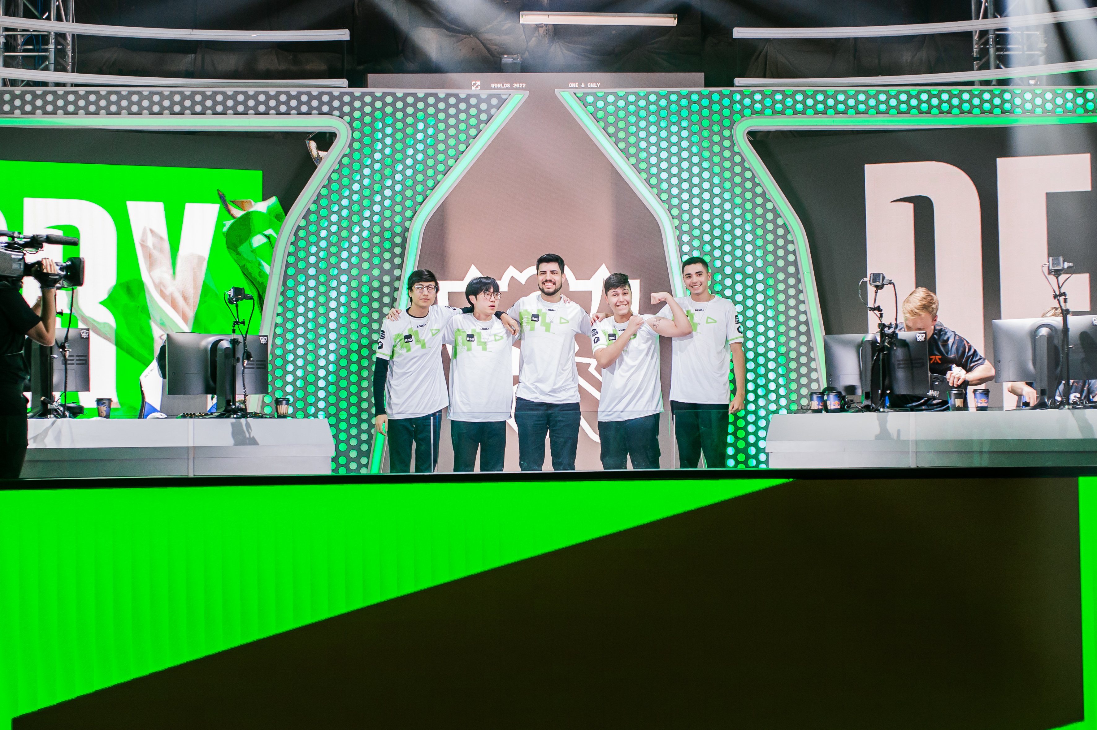 LLL sien nobre on Twitter: "@joseericlesxd @CBLOL @LOUDgg Melhor cenario um empate quintuplo aii ...