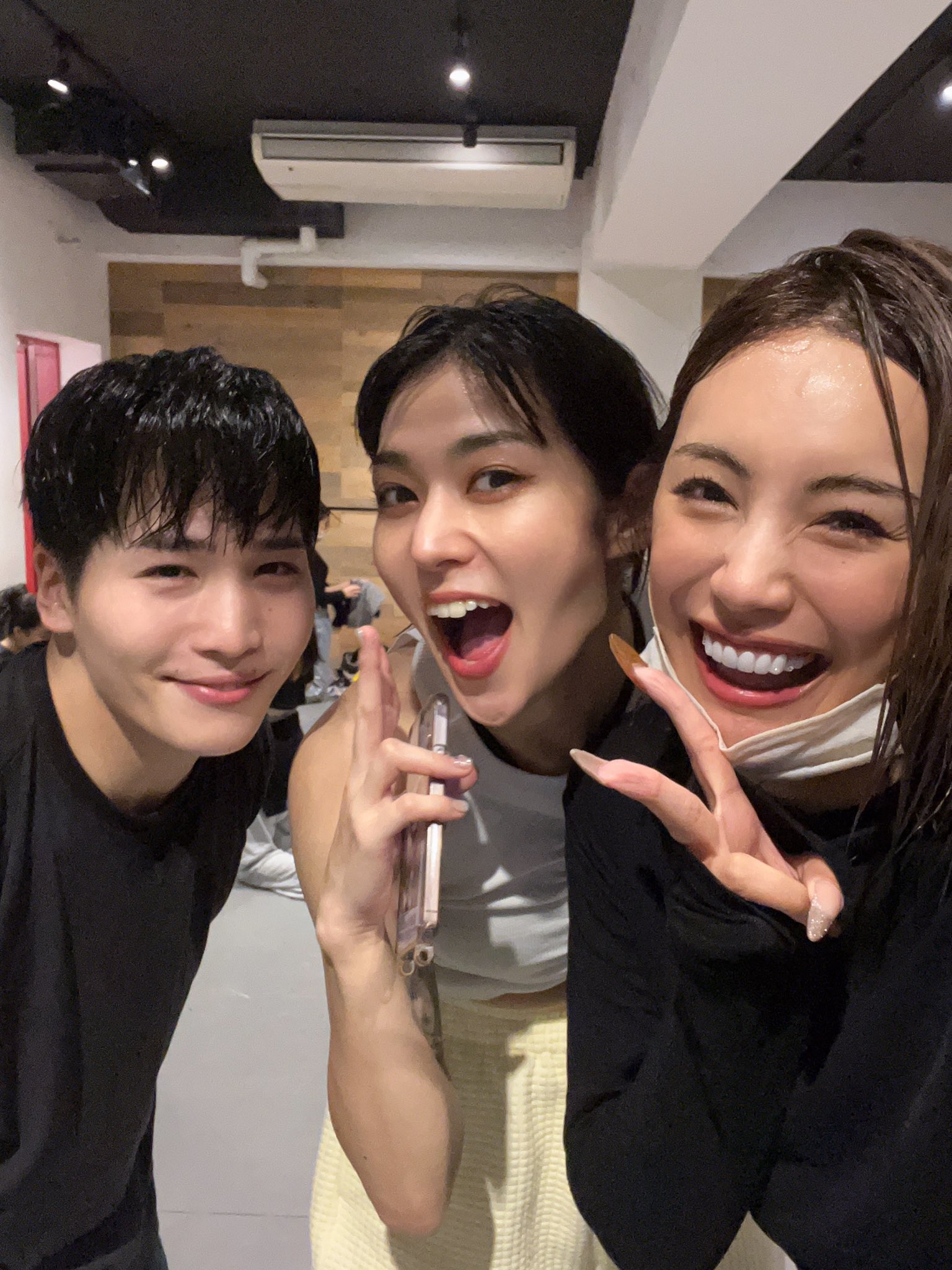 🦋JUNON💙 on Twitter: "BADLOVEを振り付けして下さった、KANATAさんと、toshiyaさんのスペシャルコラボWS受けてきました🥺🥺 ️‍🔥 ️‍🔥 ️‍🔥 ️‍🔥 ...