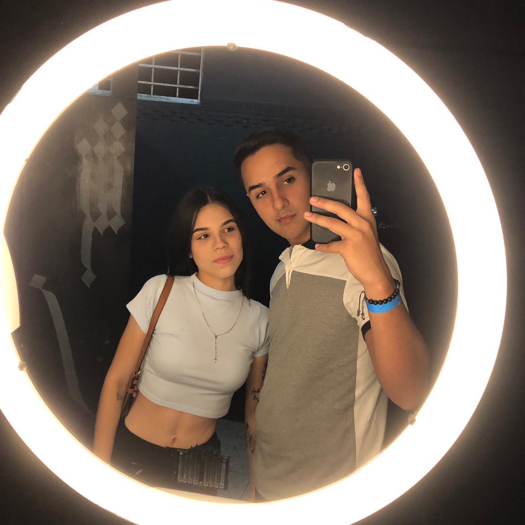 steph on Twitter: "mi mejor amigo el más wapo https://t.co/hoXgwfFzF4" / Twitter