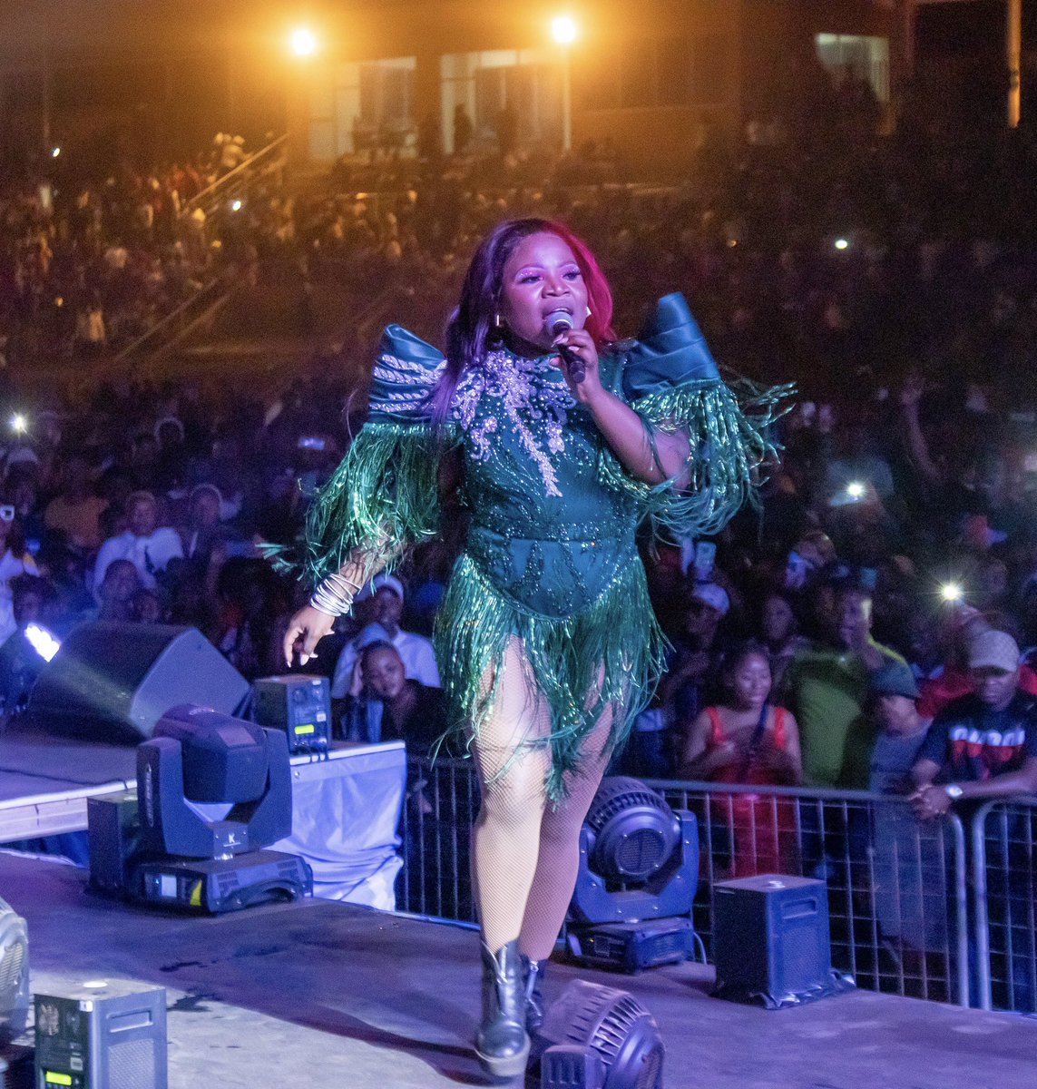 BMashiloDesigns on Twitter: "Makhadzi’s one woman show was amazing! So honored to have dressed ...