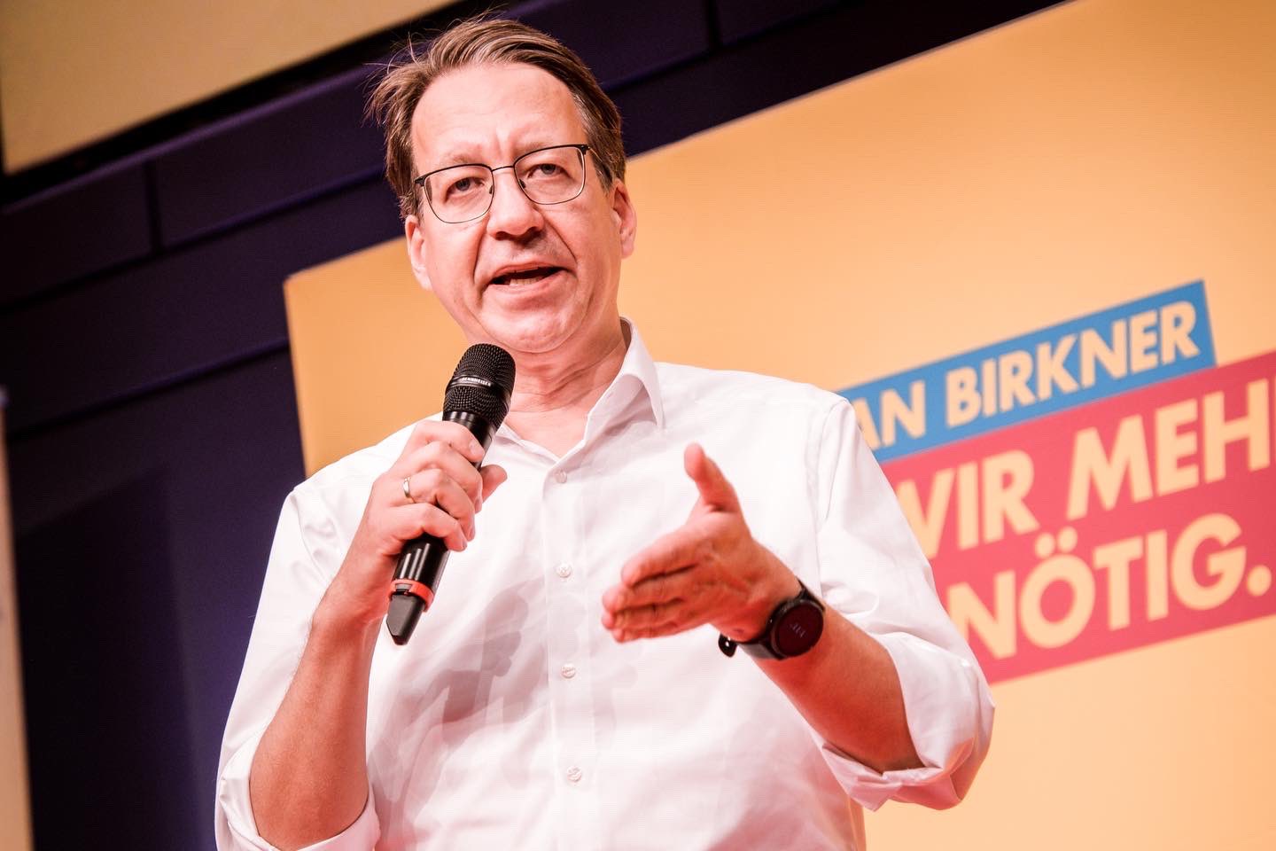 Konstantin Kuhle on Twitter: "Eine Stimme für @Stefan_Birkner und die @fdp_nds ist eine Stimme ...