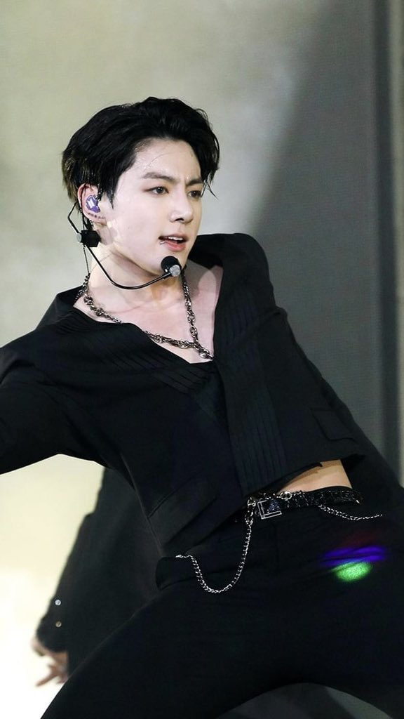 BTS Ari 🌷 on Twitter: "BTSのスマホの壁紙写真を作りました！！ ジョングクバージョンです🐰 自由に使って頂いて構いません。 保存される際は、ぜひフォローとリツイートをし ...