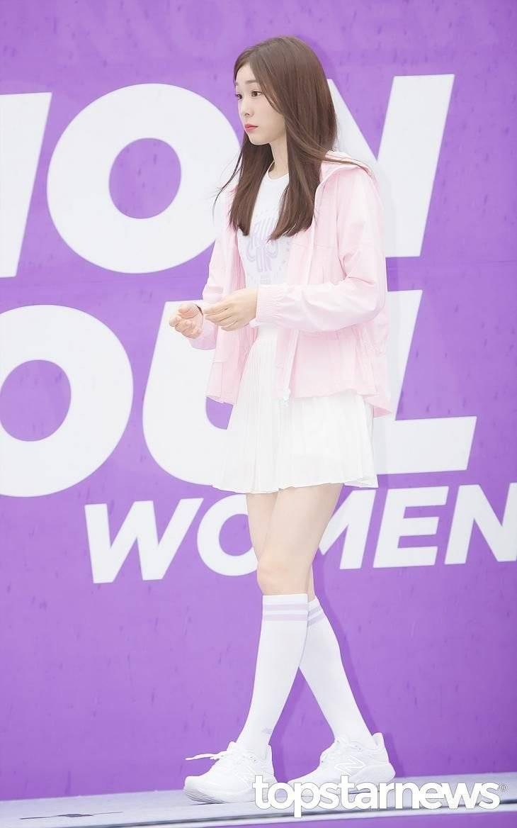 인스티즈(instiz) on Twitter: "오늘자 김연아 뉴발란스 행사.jpg (링크에 더있어요👉) https://instiz.net/pt/7240650"