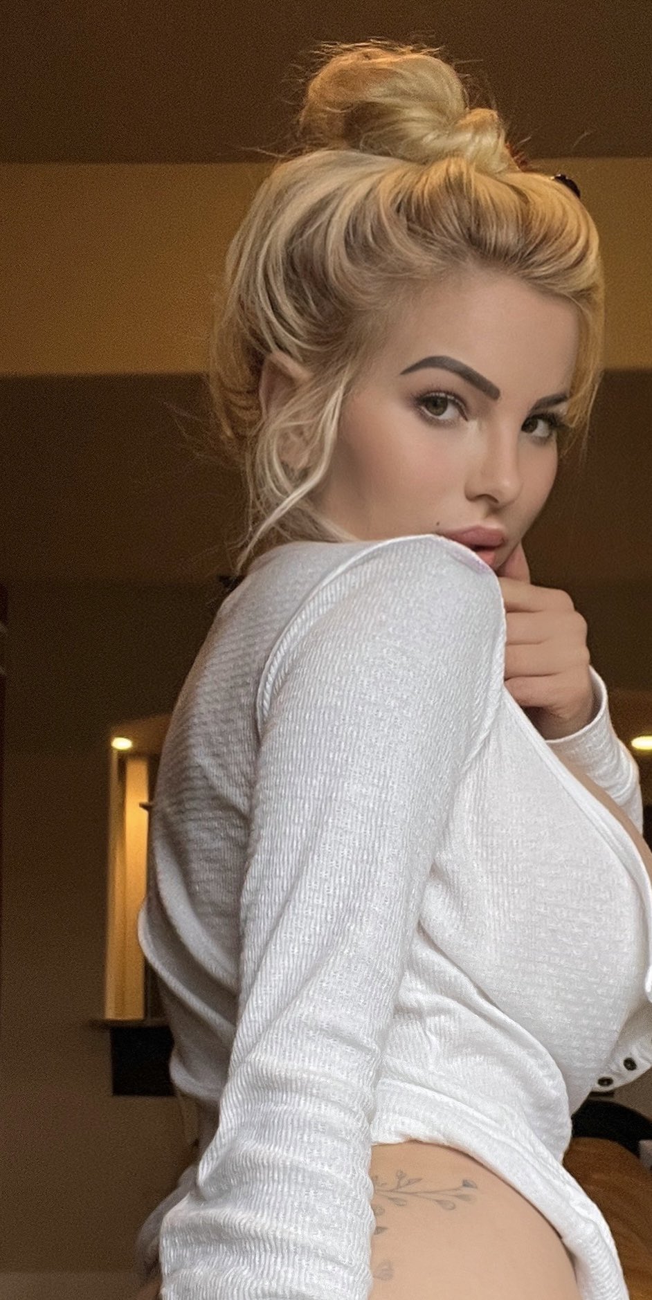 Jessicakes on Twitter: "Did you say something? ☺️ https://t.co/XRQW7oO6dm" / Twitter