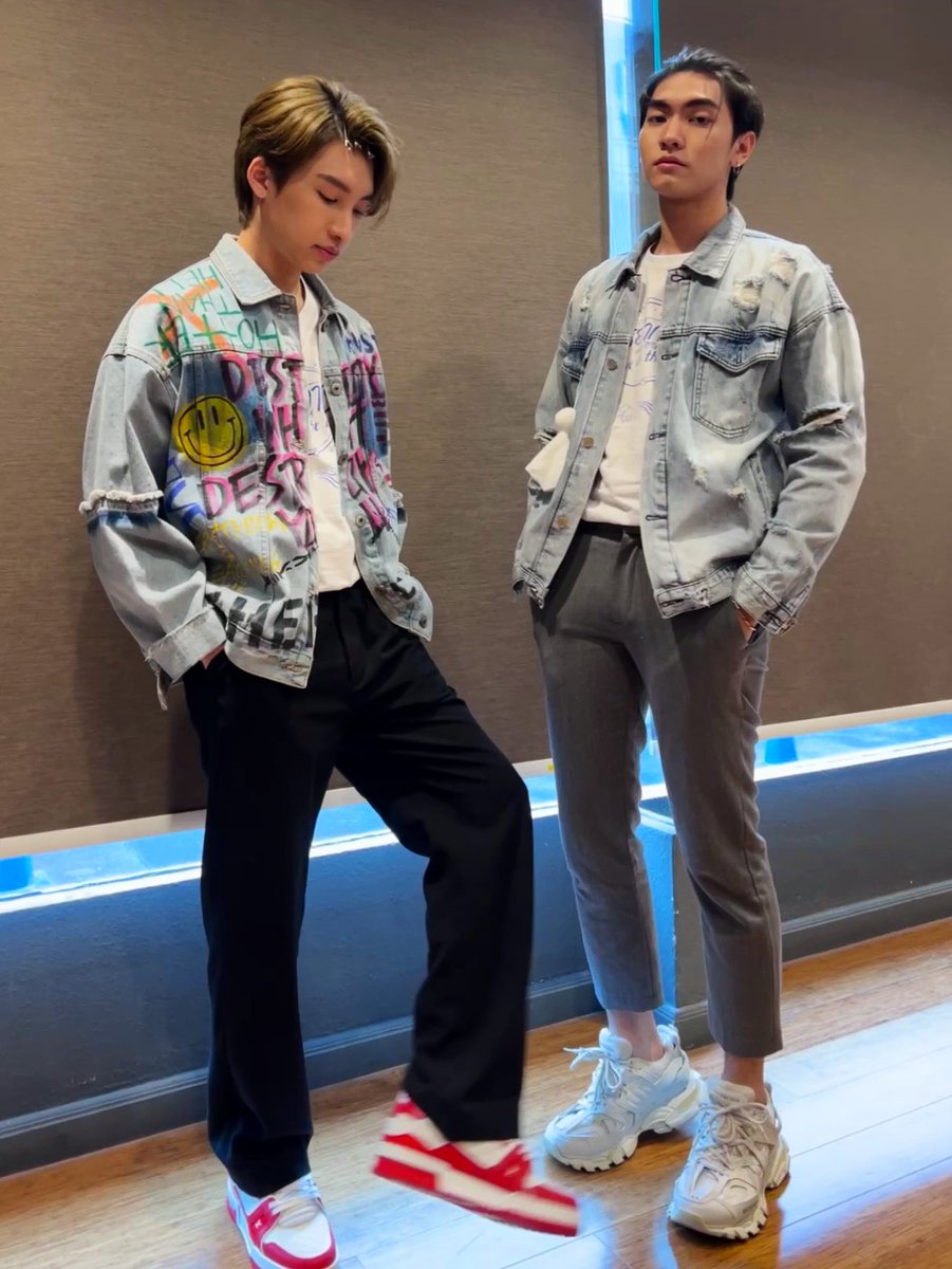 พี่เฉิน (P’ Chen) & #LoveInTheAir 🌪🌧🌬☁️ on Twitter: "สวัสดีวันจันทร์ ขอให้เป็นอีกวันที่ดือๆของ ...