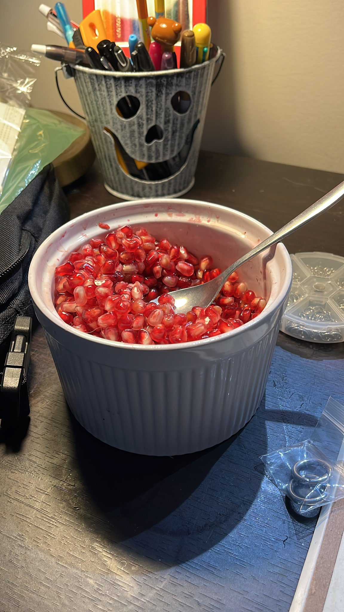 TW Pornstars - Sif Blvck. Twitter. Eating $3 worth of pomegranate for ...