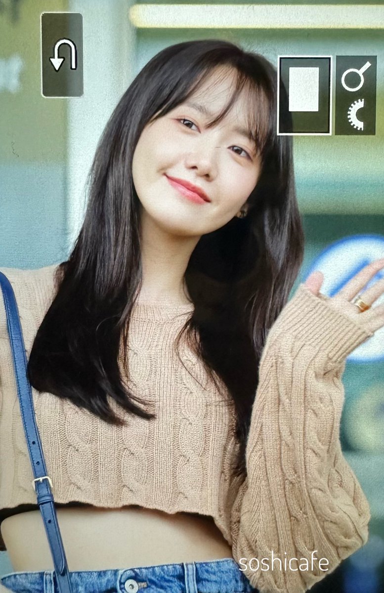 소시카페 on Twitter: "221003 YoonA - ICN airport #YoonA #윤아 #소녀시대"