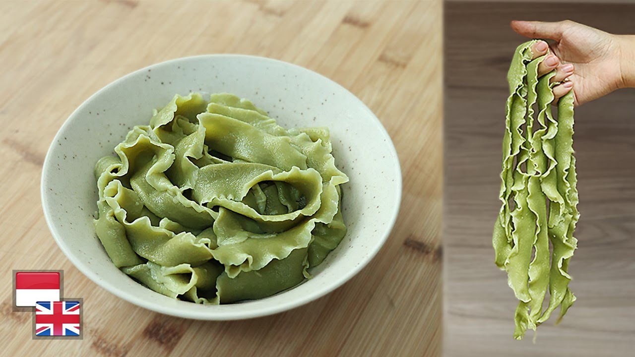 Devina Hermawan on Twitter: "Tanpa Cetakan! Resep MIE HIJAU LEBAR [Mie Goreng Terasi] --- a ...