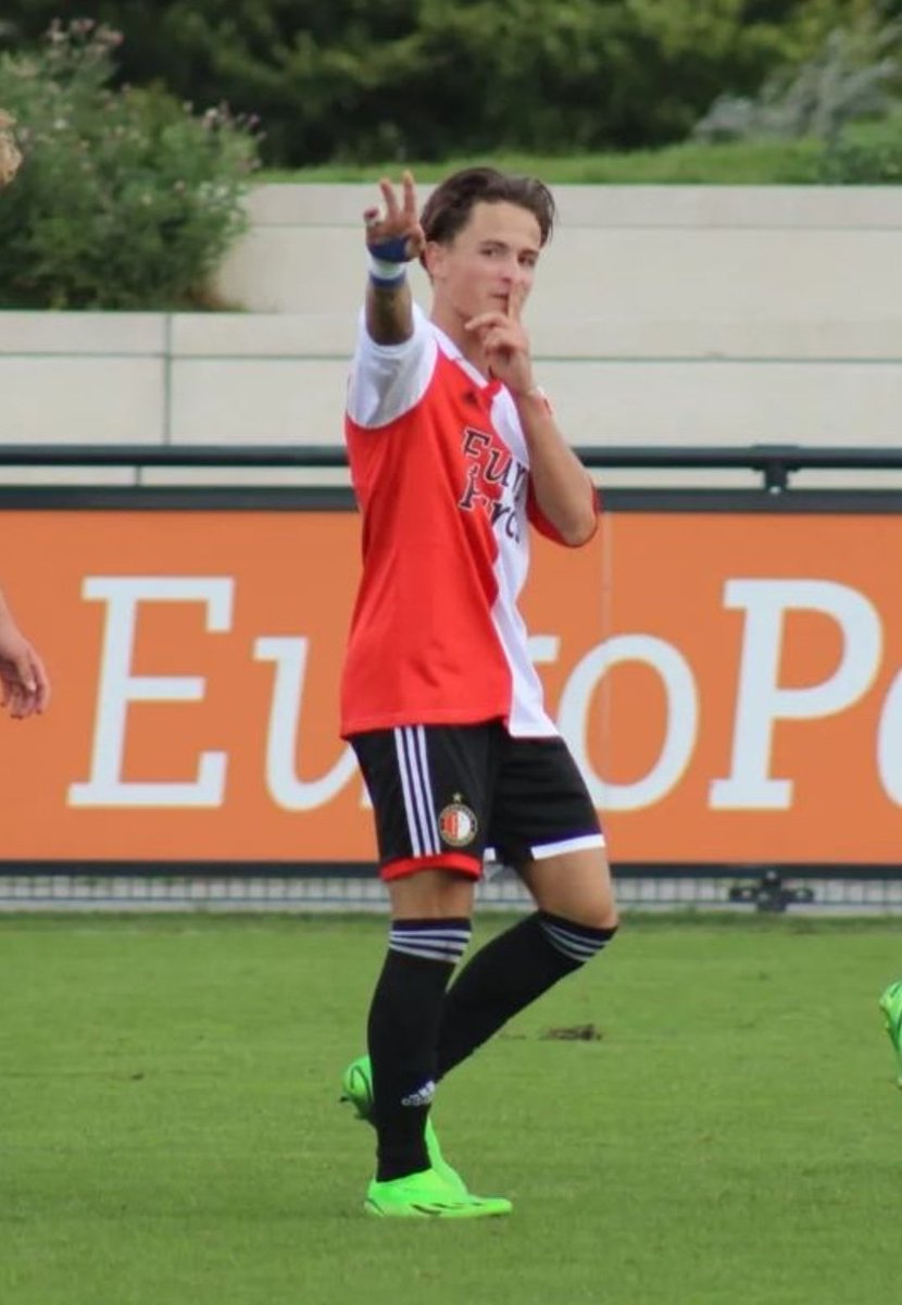 Feyenoord Youth Watcher on Twitter: "Feyenoord Academy Talent of the Week 👀 Delano van der ...