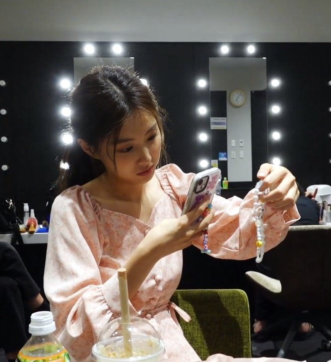 hyewon pics ☁️ on Twitter: "https://t.co/iWQZUhPmdt" / Twitter