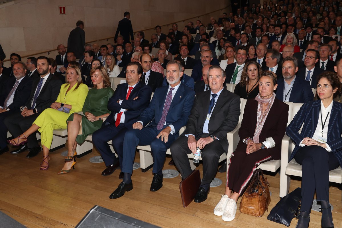 Casa de S.M. el Rey on Twitter: "El Rey preside la inauguración del XXV Congreso Nacional de la ...