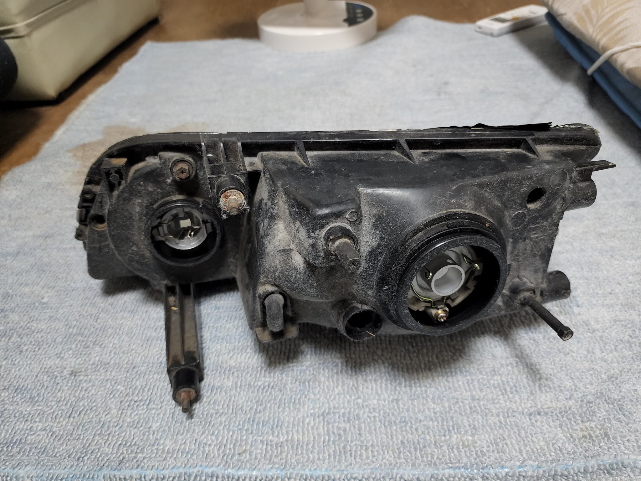 CRONY@タッカ～ on Twitter: "32 4ドア 前期テール☝️ 左右で2万5千円☝️ 特に不具合無し☝️ https://t.co/5sKZnyB2Ac" / Twitter