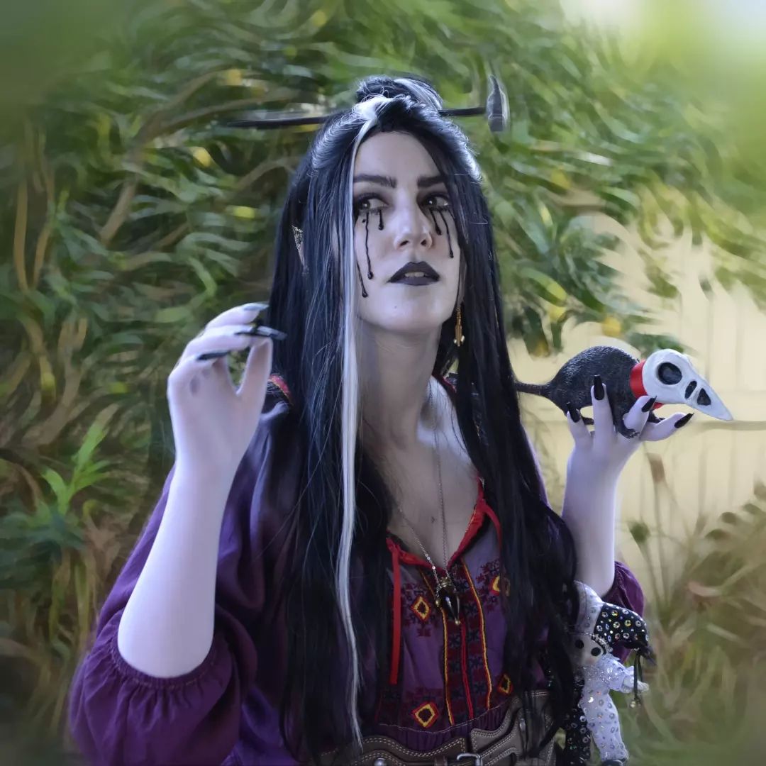 Critical Role on Twitter: "COSPLAY GALLERY (October 2022) Featured cosplay by @ arianarcana on ...