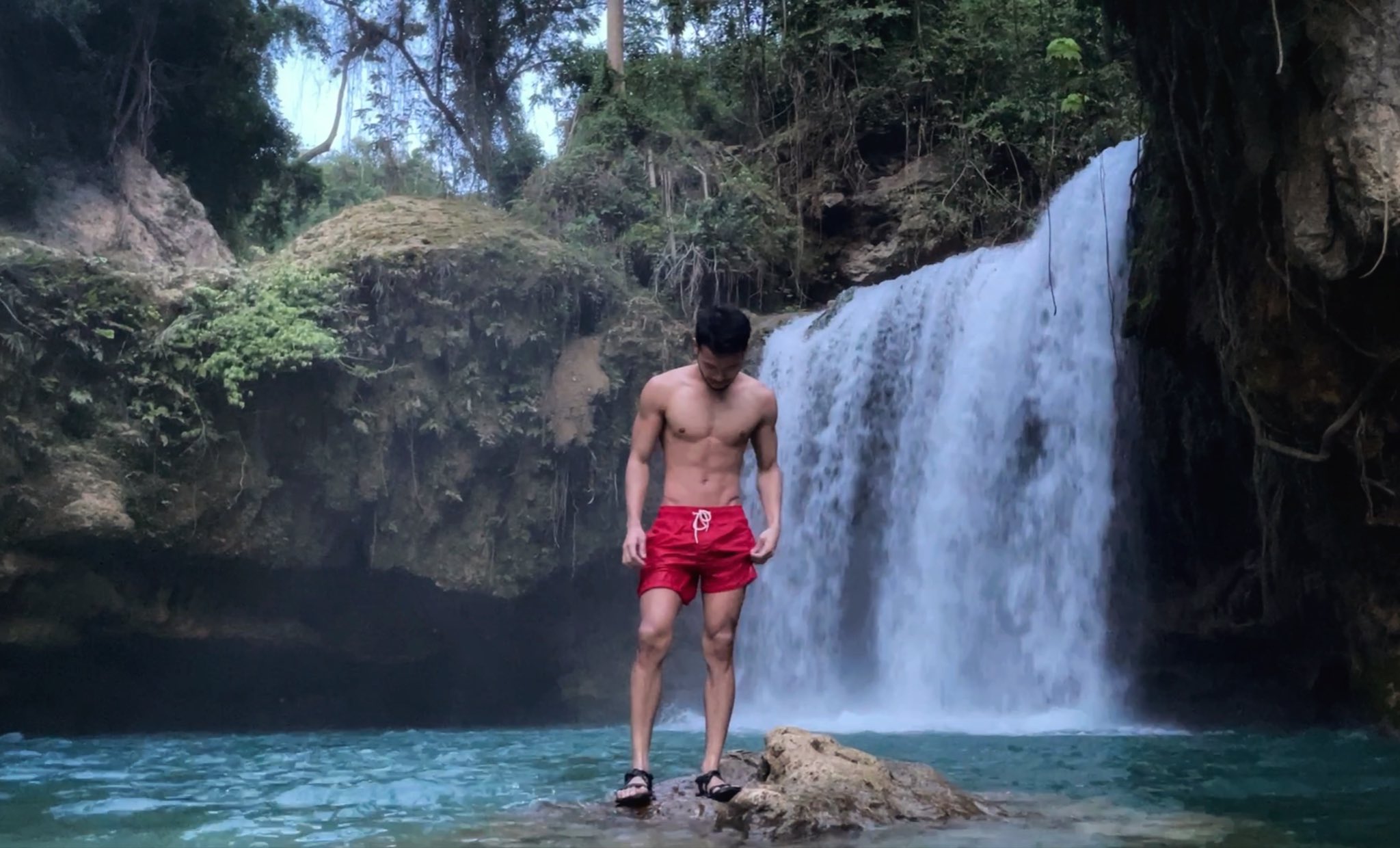 Migs on Twitter: "ewan ko, ano ba magandang caption dito https://t.co/9i7EVhQJTU" / Twitter