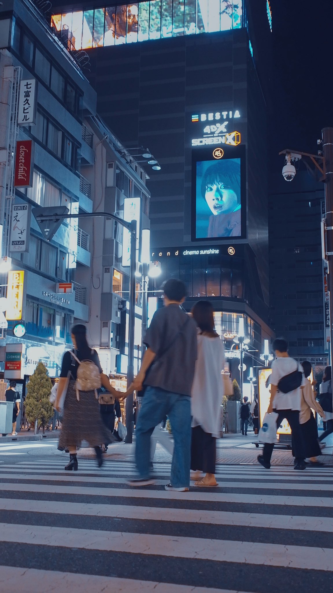 ev_jp on Twitter: "昨日撮ったけど没にした写真、見返すとめっちゃカメラ目線だったな https://t.co/AOVDkg8I4b" / Twitter