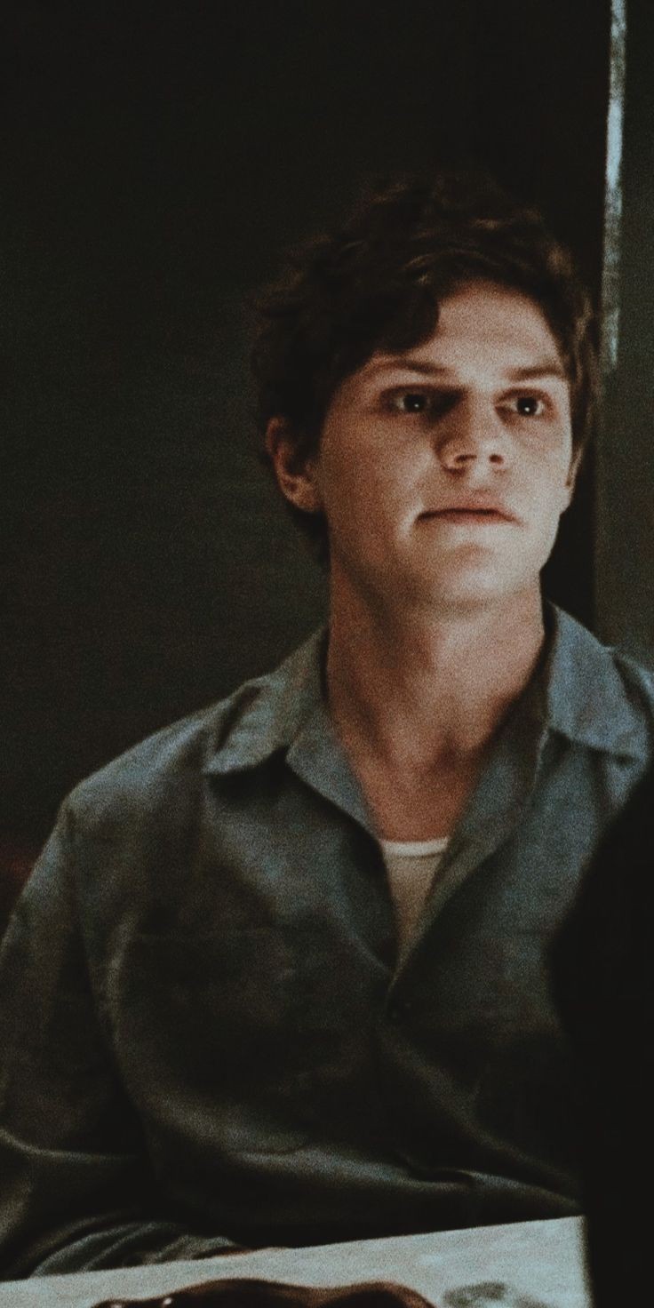 Kit Walker De Historia De Terror Americana Basada En Hechos Reales? 8