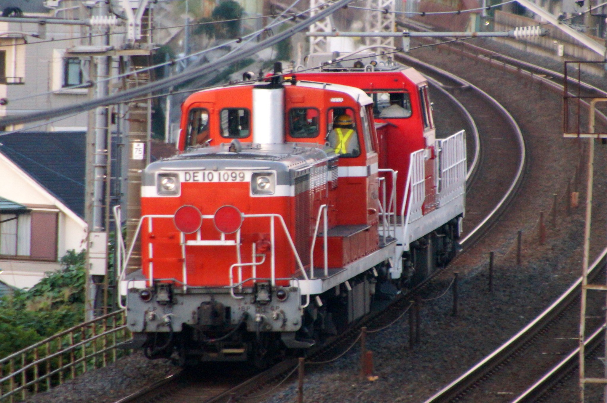 takekyu本線 on Twitter: "RT @waverailroad: 2022.10.4 DD200-2+東武DE10-1099(無動)AT入場 甲種 9586レ 武蔵野線 栗橋 ...