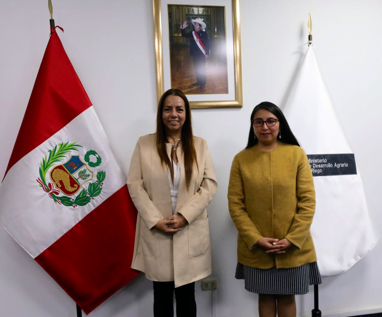 MIDAGRI - PERÚ on Twitter: "Ministra Patricia Ocampo sostuvo una reunión con la congresista ...