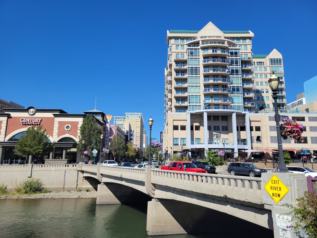 M. Nolan Gray's tweet - "It has a mild climate and the skyline is ...