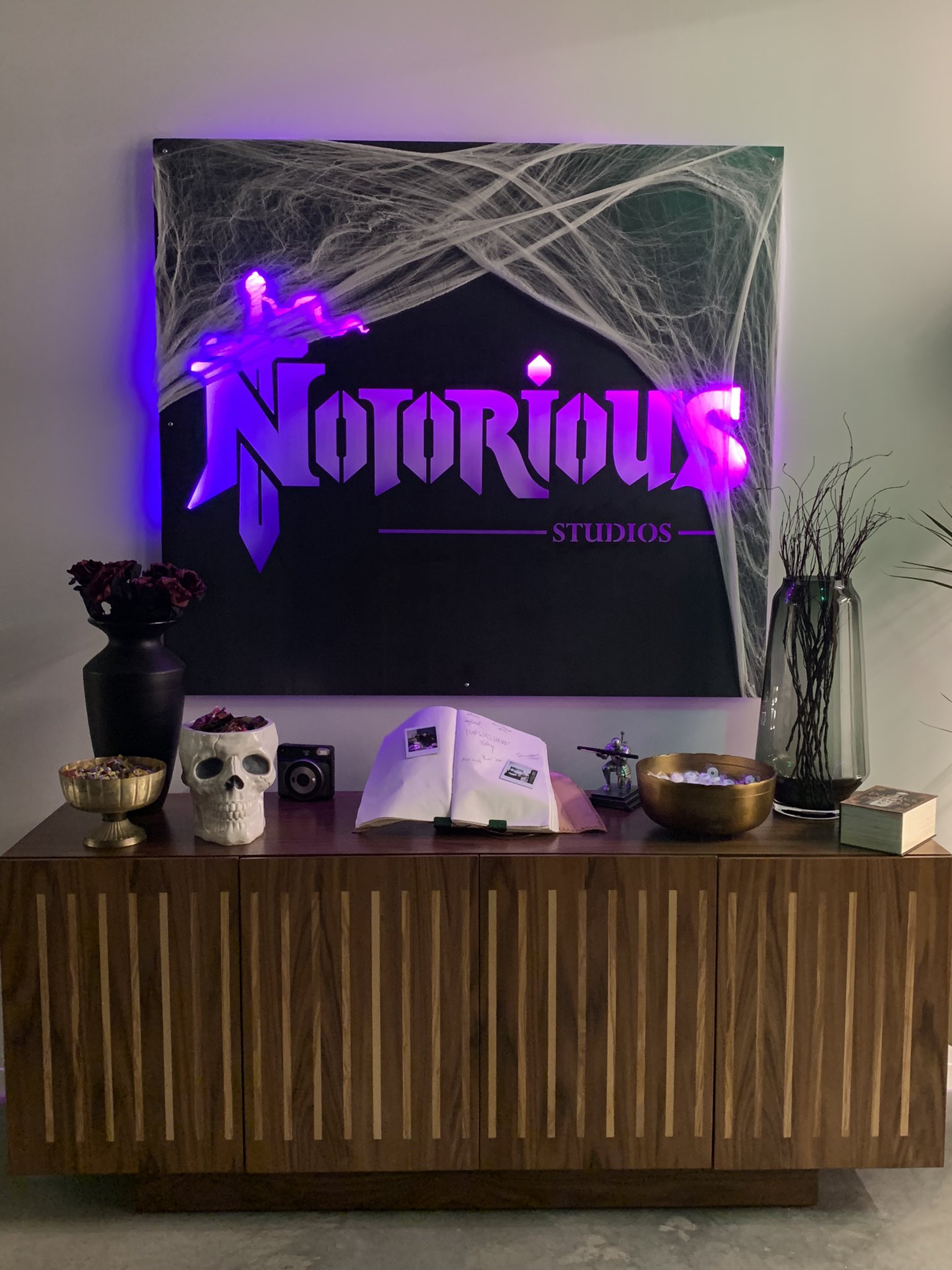 Notorious Studios on Twitter: "🎃🕸️🕷️💀 https://t.co/z8s1EepcLO" / Twitter