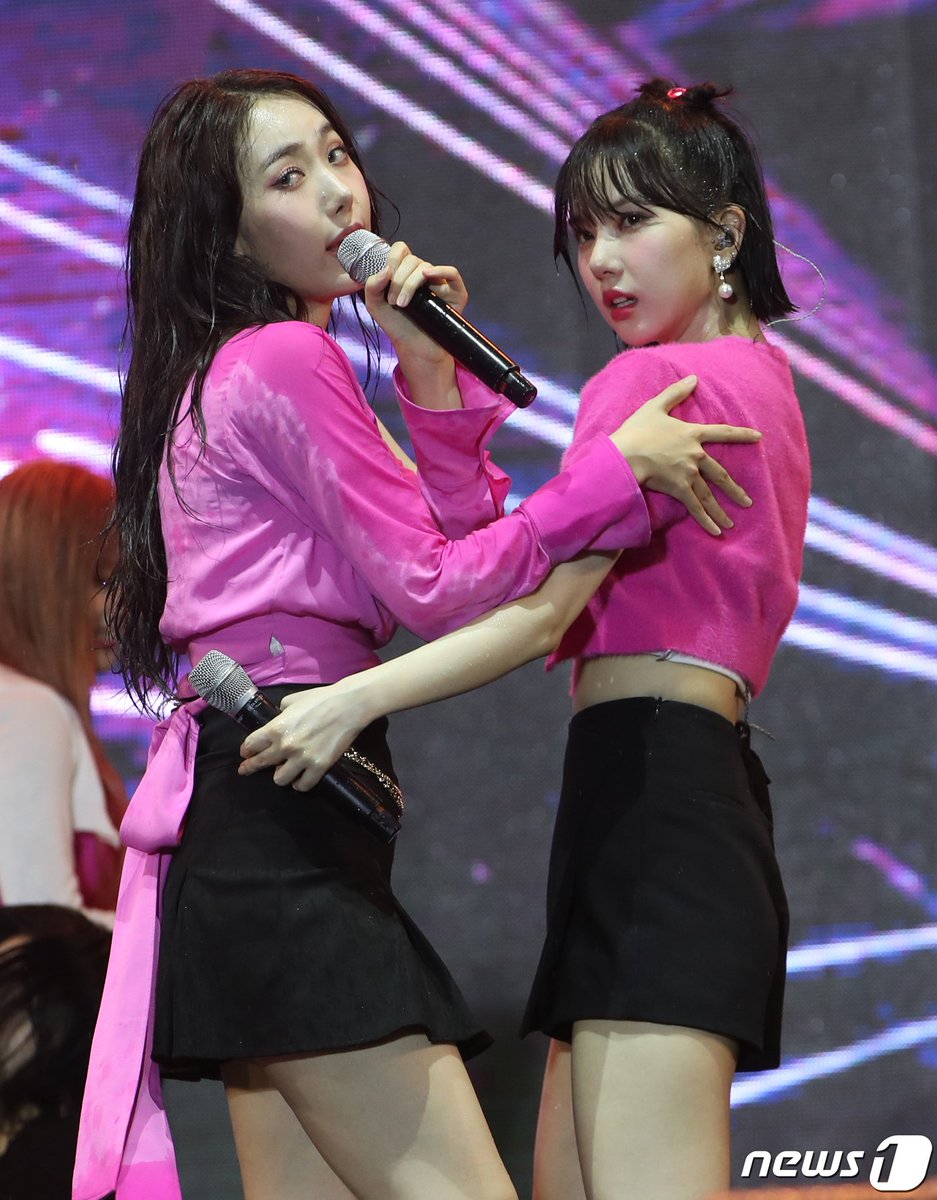 hime! on Twitter: "221003 - EUNHA at 2022 THE-K Stage K-POP pictures by press (2) #은하 #VIVIZ ...