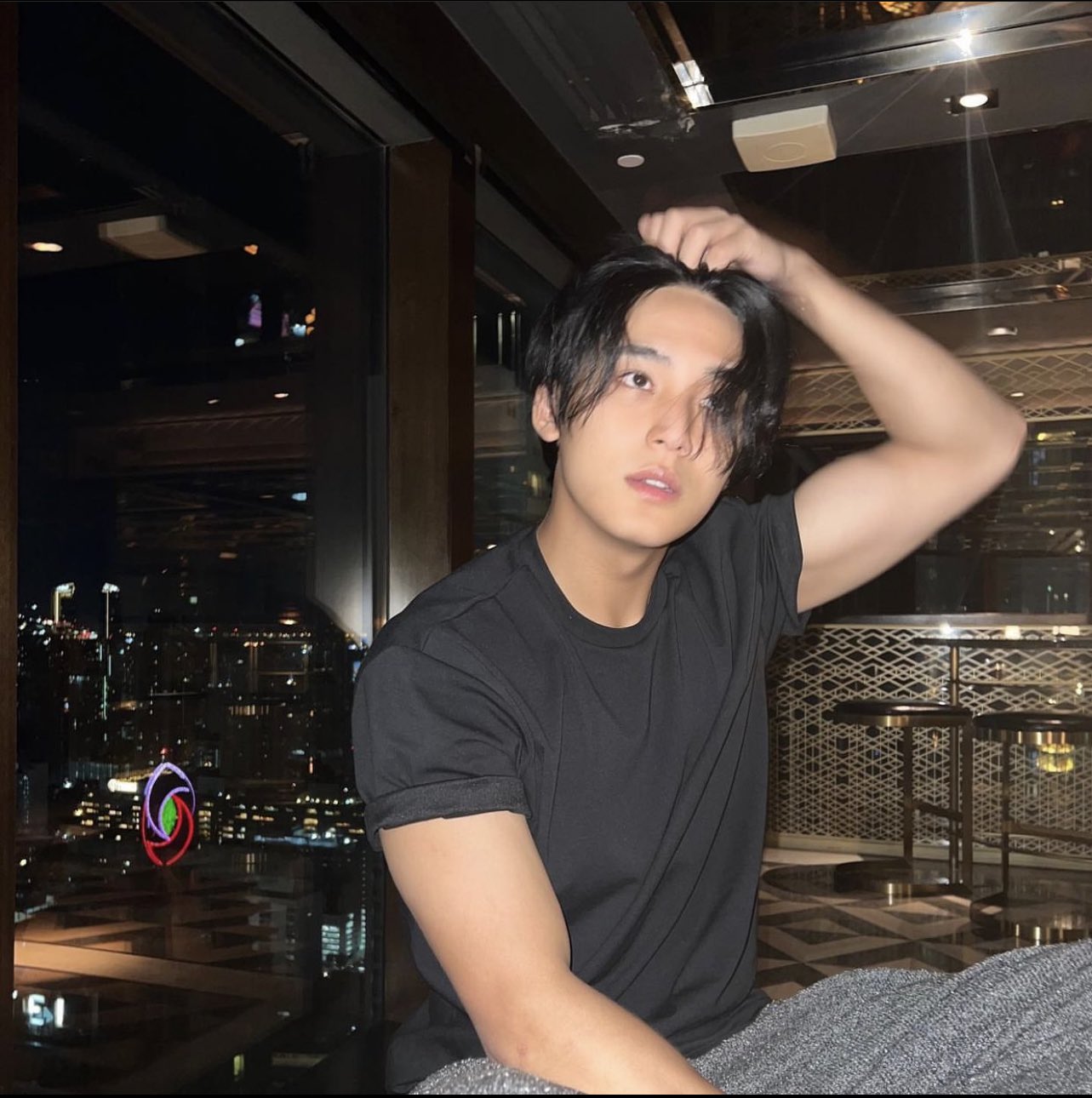 ㅌㅅ on Twitter: "WHO TOOK THIS PHOTO WE NEED TO TALK, HOSHI ?? https://t.co/3Tu6yRASyX" / Twitter