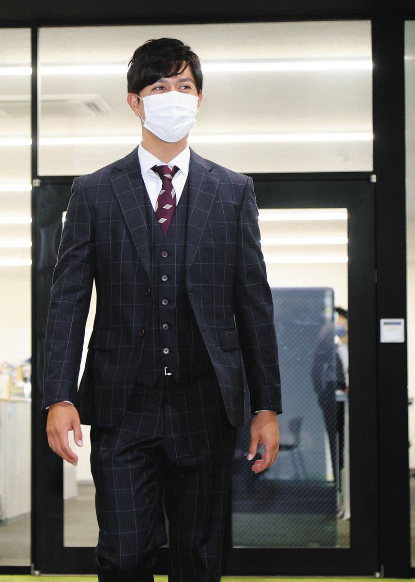 kei@シュシュっとドラゴンズ on Twitter: "RT @gnomotoke: 【写真】中日から戦力外通告…10選手の表情：中日スポーツ・東京中日スポーツ https ...