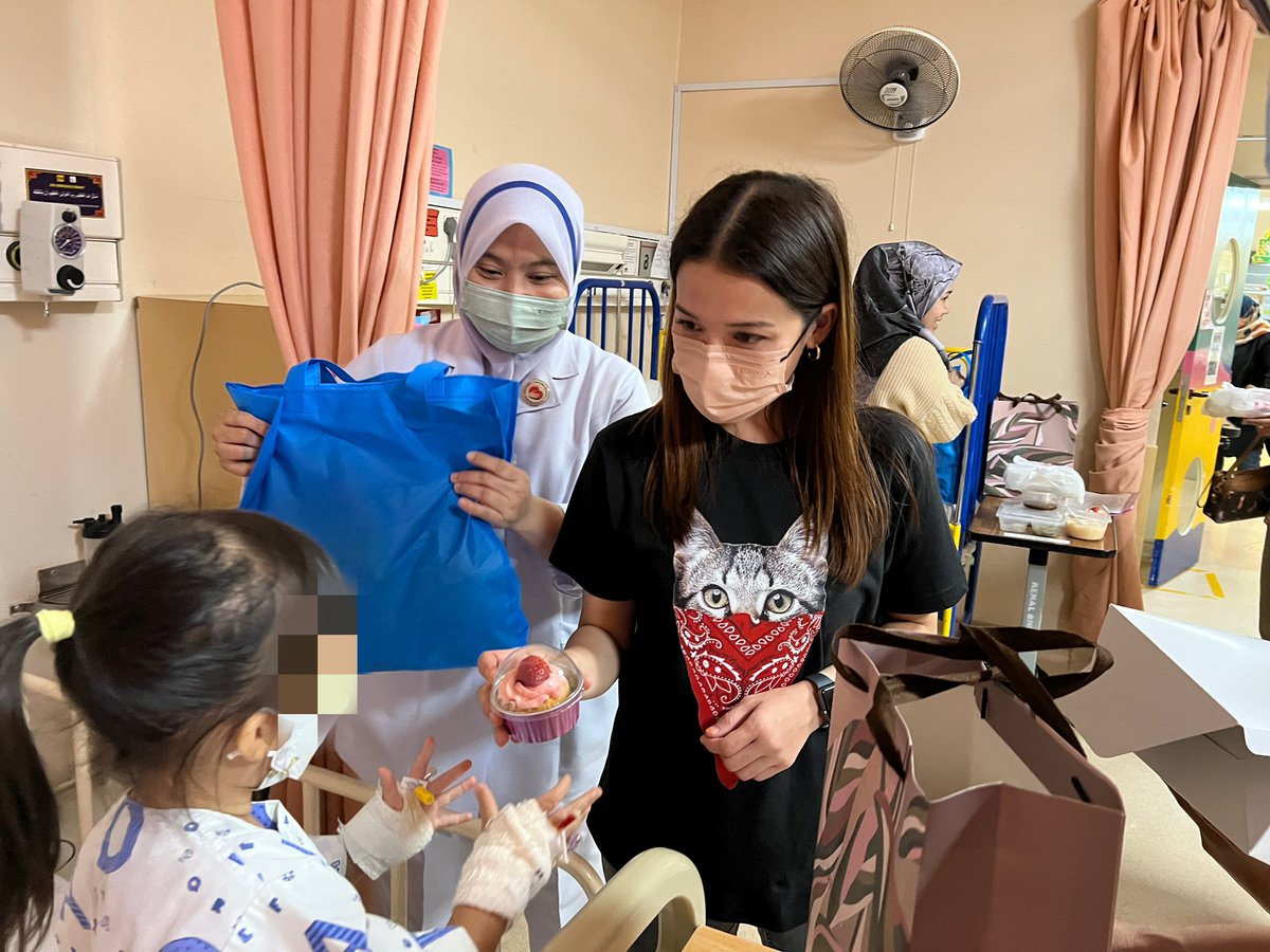 Marina Ibrahim's Threads – Thread Reader App