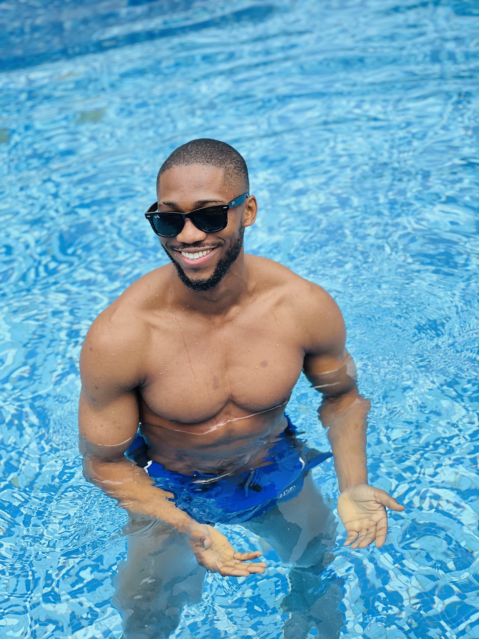 DOTUN BBN7💥 on Twitter: "THE PRESIDENT OF THE GENTLEMEN’S CLUB 💧 #DotunOloniyo𓃵 # ...