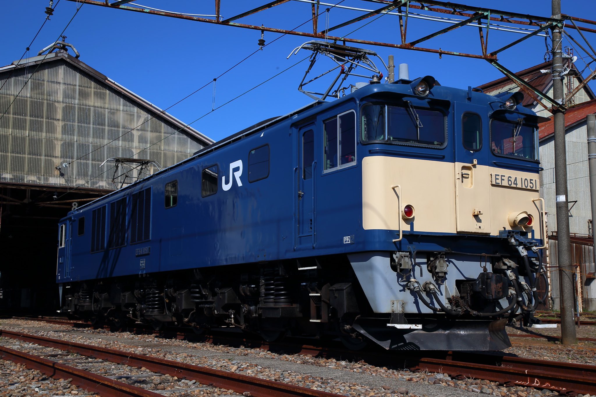 カヌたか on Twitter: "10/1 長岡車両センターEF64撮影会、間近で64をゆっくり見る事が出来ました https://t.co/nfNNk0lNJx" / Twitter